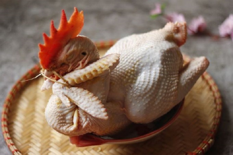 Tại Sao Gà Cánh Tiên Được Ưa Chuộng Khi Thắp Hương?